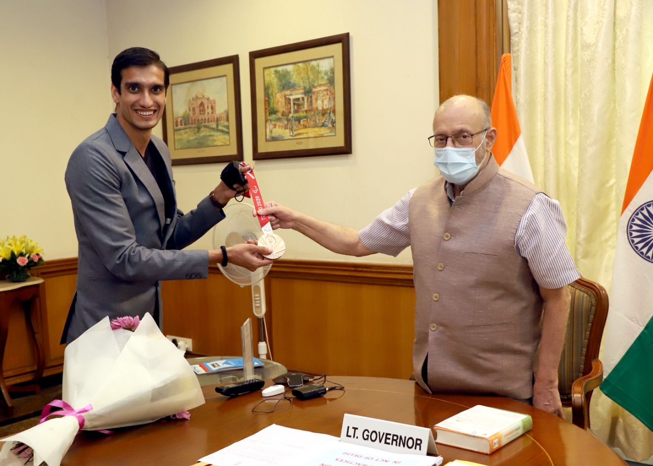 Hon'ble Lt. Governor Met Tokyo Paralympic Bronze Medalist, Shri Sharad ...